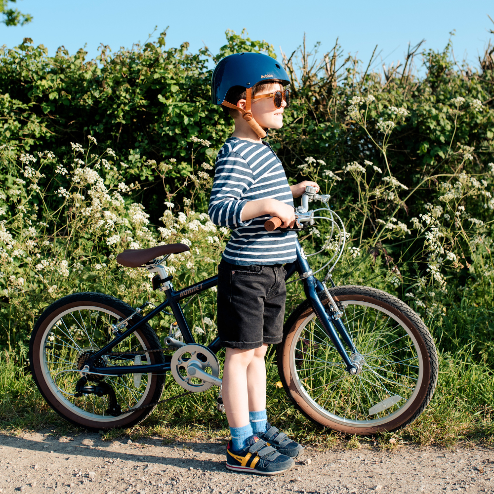 Hornet 24" Wheel | Boy and Girls Hybrid Bike for Ages 7-11 – Bobbin