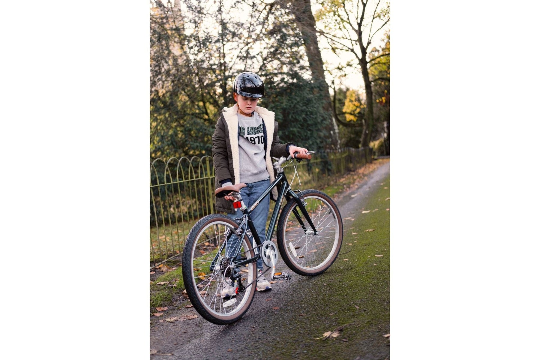 Hornet 24" Wheel | Boy and Girls Hybrid Bike for Ages 7-11 – Bobbin