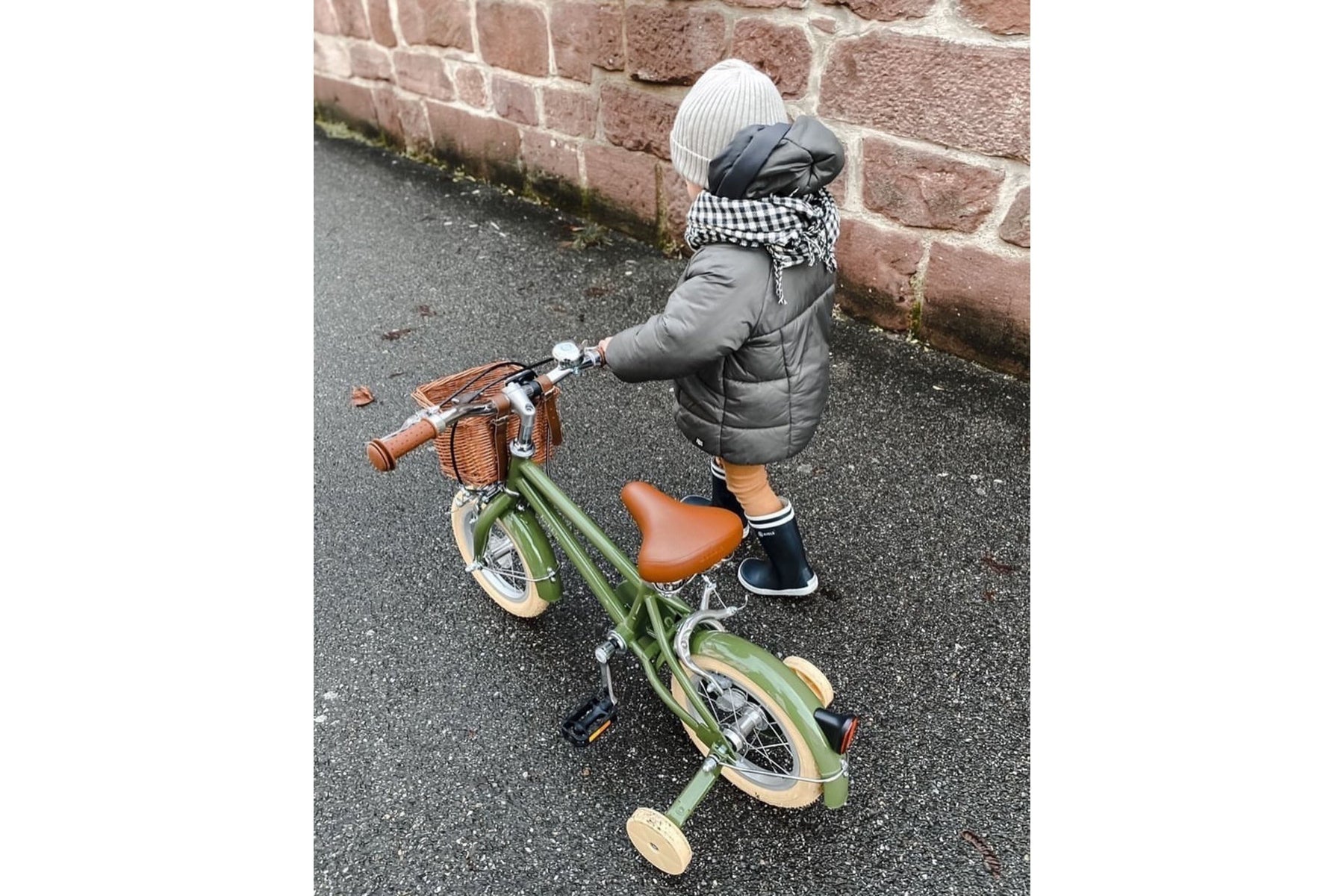 Moonbug 12" Kids Bike with Basket & Stabilisers | Toddler Push Bike by ...