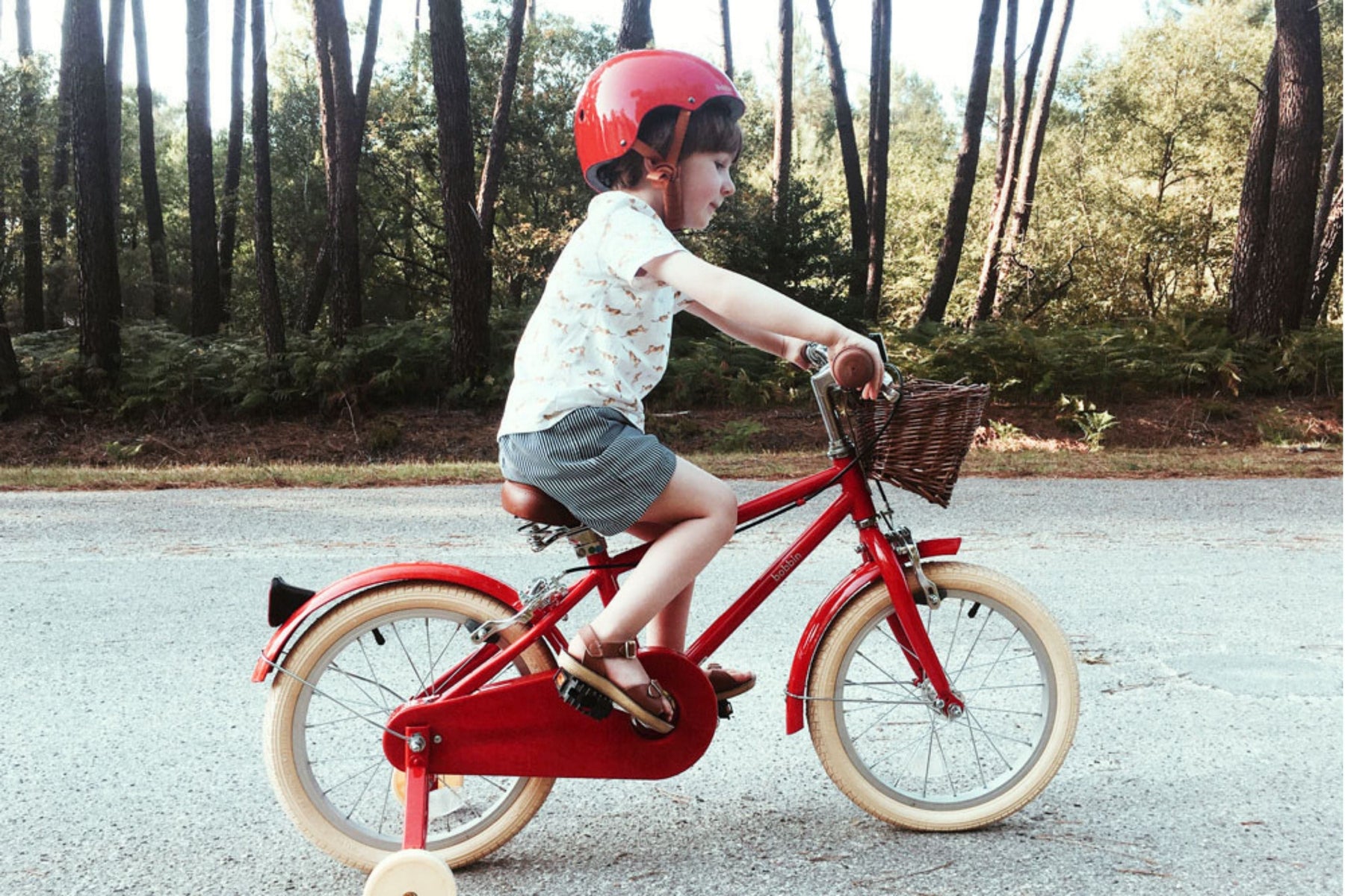 Bobbin Moonbug Kids Bike | Ages 4-6 | 16" Wheel | Shop Now