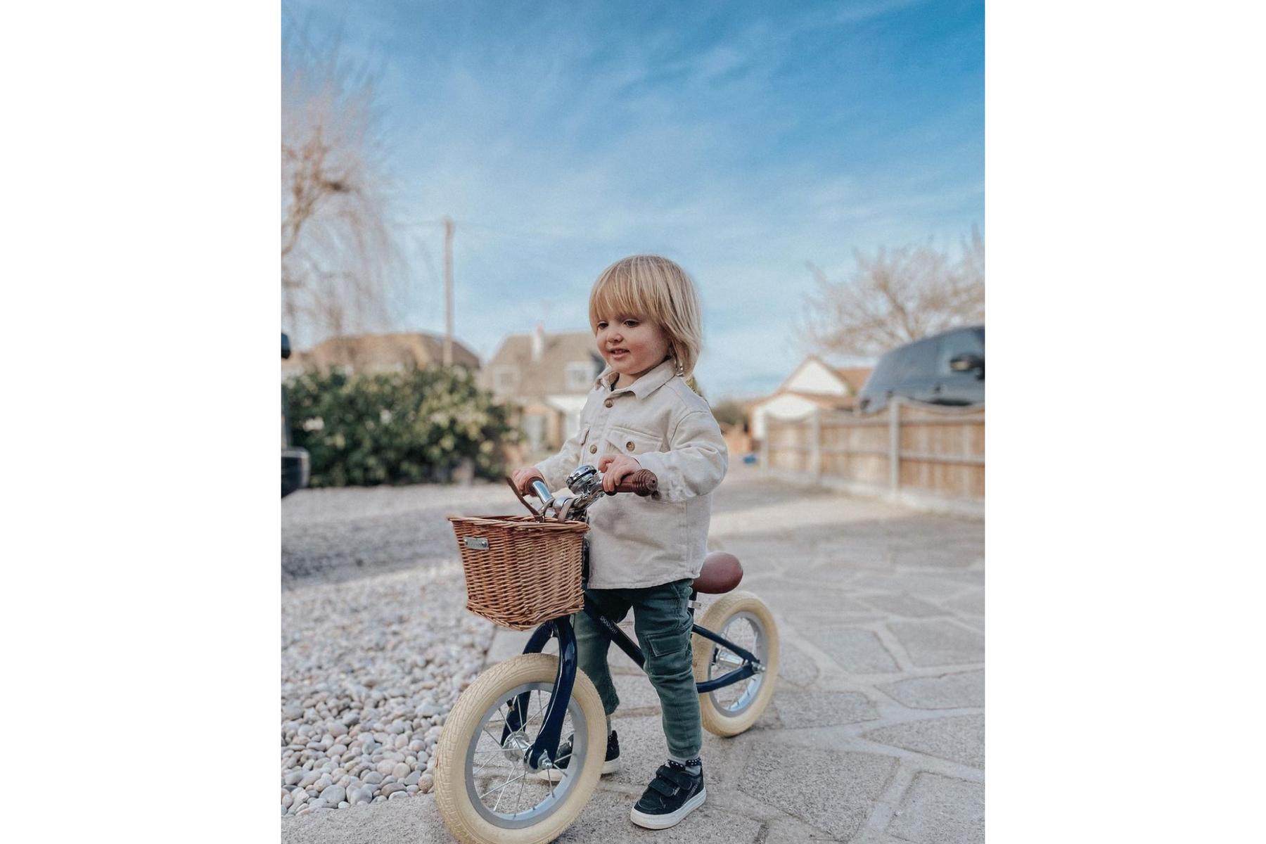 Bobbin Bicycles Moonbug 12" Balance Bike | For Ages 2-4 | Junior